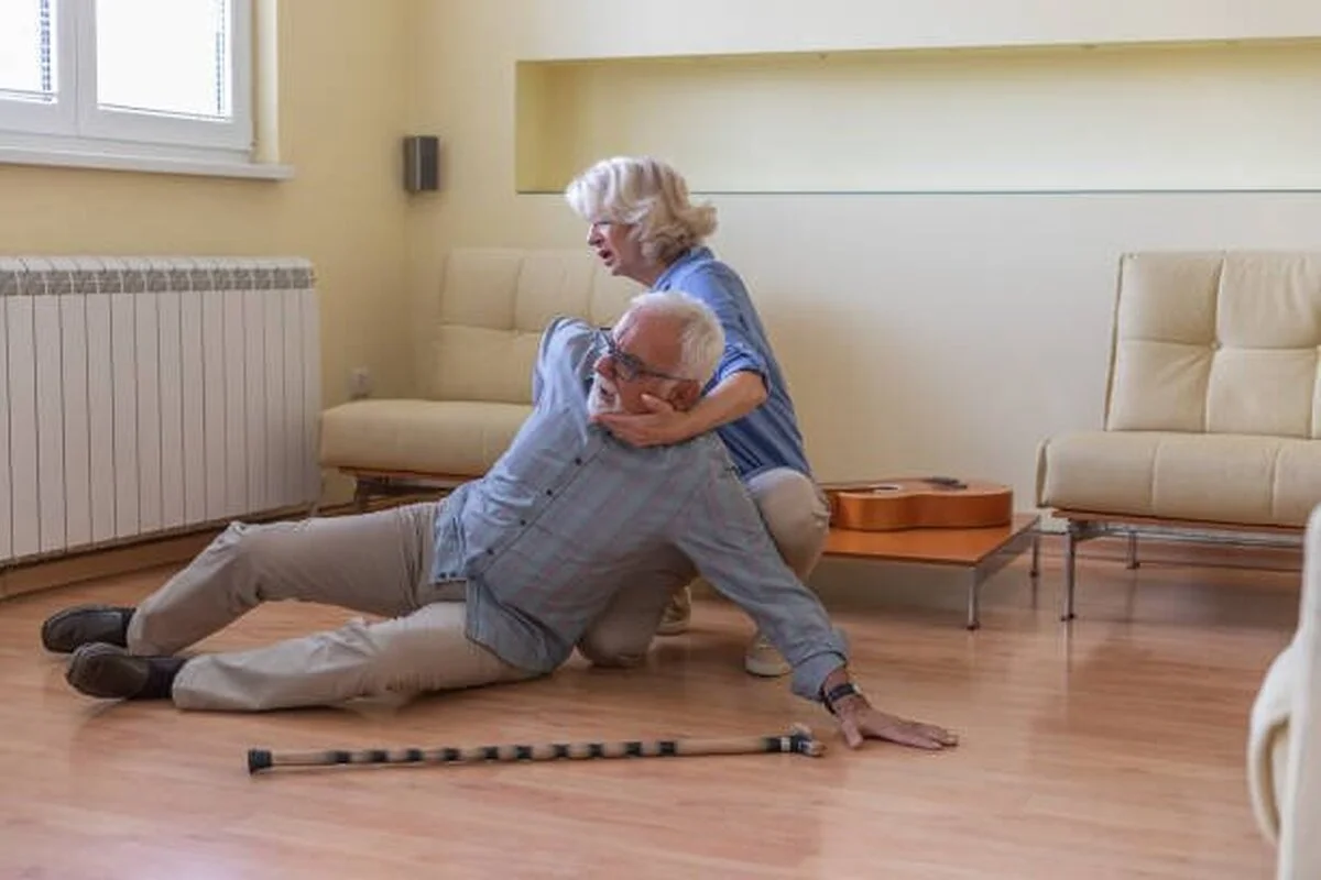 How To Keep Elderly From Sliding Out Of Chair + Important Facts - Human ...
